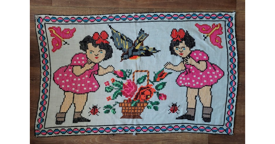 ** Peretar vechi cusatura pe etamina, fetite cu cos, anii 60-70 ...