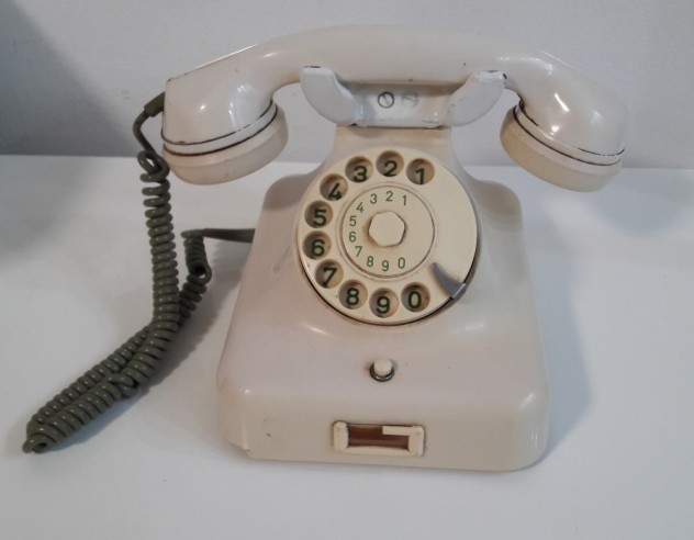 Telefoane vechi - Cumpara cu incredere de pe Okazii.ro.