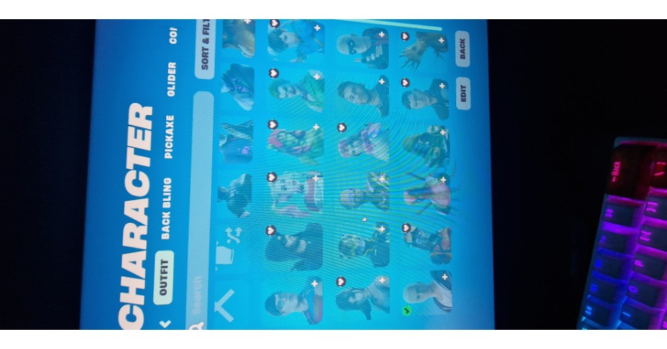 Vand cont de fortnite 120+ skins dis Eugen28833#9343 | arhiva Okazii.ro