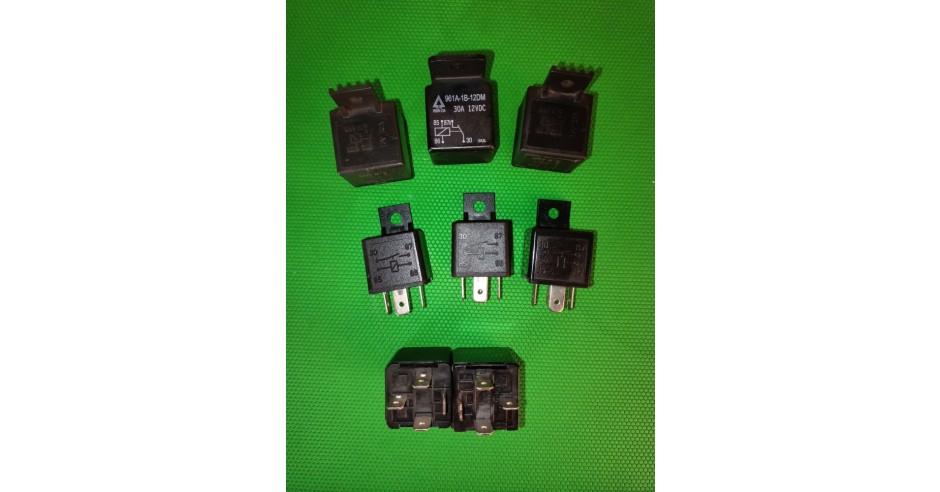 Releu auto 12V 30A 4 pini, Dacia | Okazii.ro