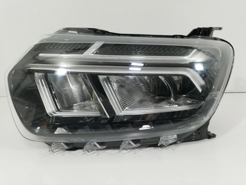 Far stanga LED + HALOGEN Dacia Duster An 2021 2022 2023 cod 260602287R ...